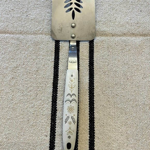 Arrowhead | Kitchen | Vintage Flint Arrowhead Spatula Turner Flipper ...